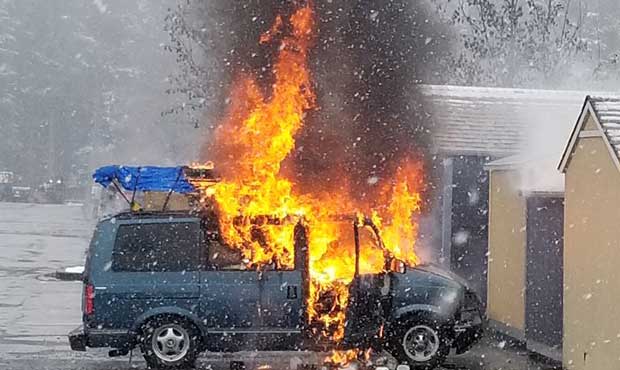 Van explodes in Puyallup Home Depot parking lot