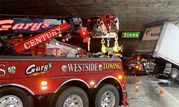 I-5 express lanes near Mercer closed after collision sends semi truck ...