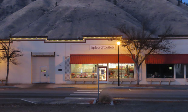 Washington's iconic Aplets and Cotlets candy factory to shut down later ...