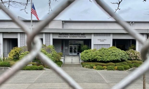 Northwest Senators introduce ARCHIVES Act to stop sale of Seattle ...
