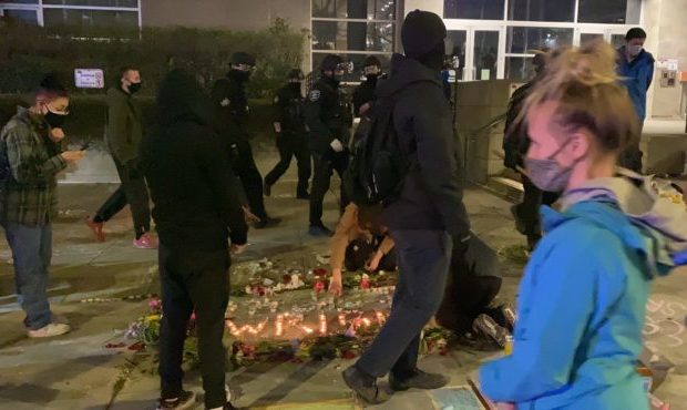 Three arrested in Seattle for graffiti, obstruction during vigil ...
