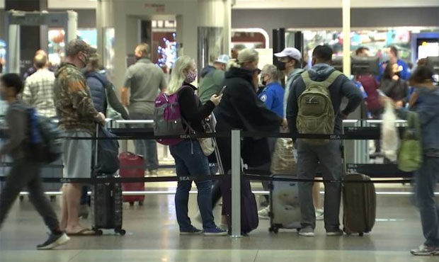 TSA lines stretch into parking garage at Sea-Tac Airport - MyNorthwest.com