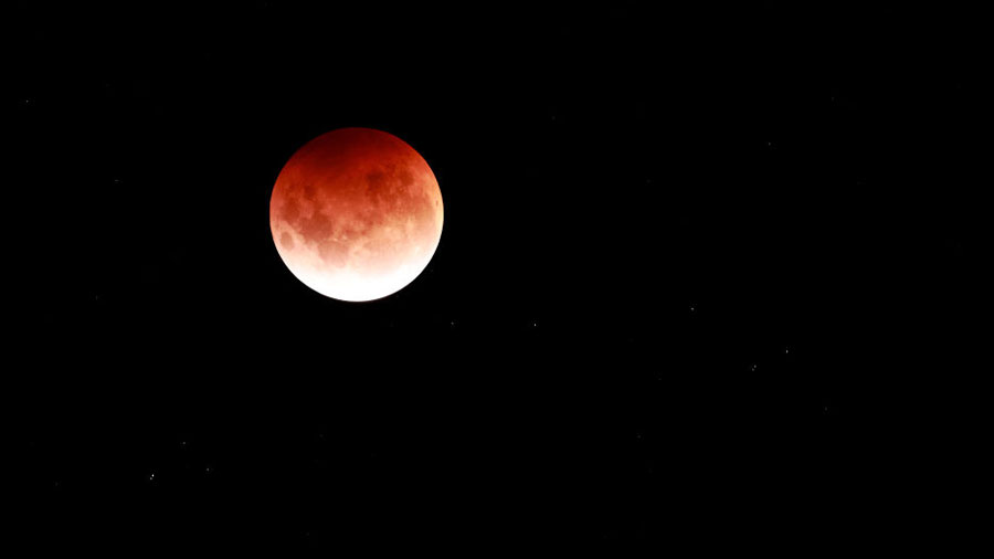 Historic lunar eclipse to appear in Seattle night skies Thursday ...
