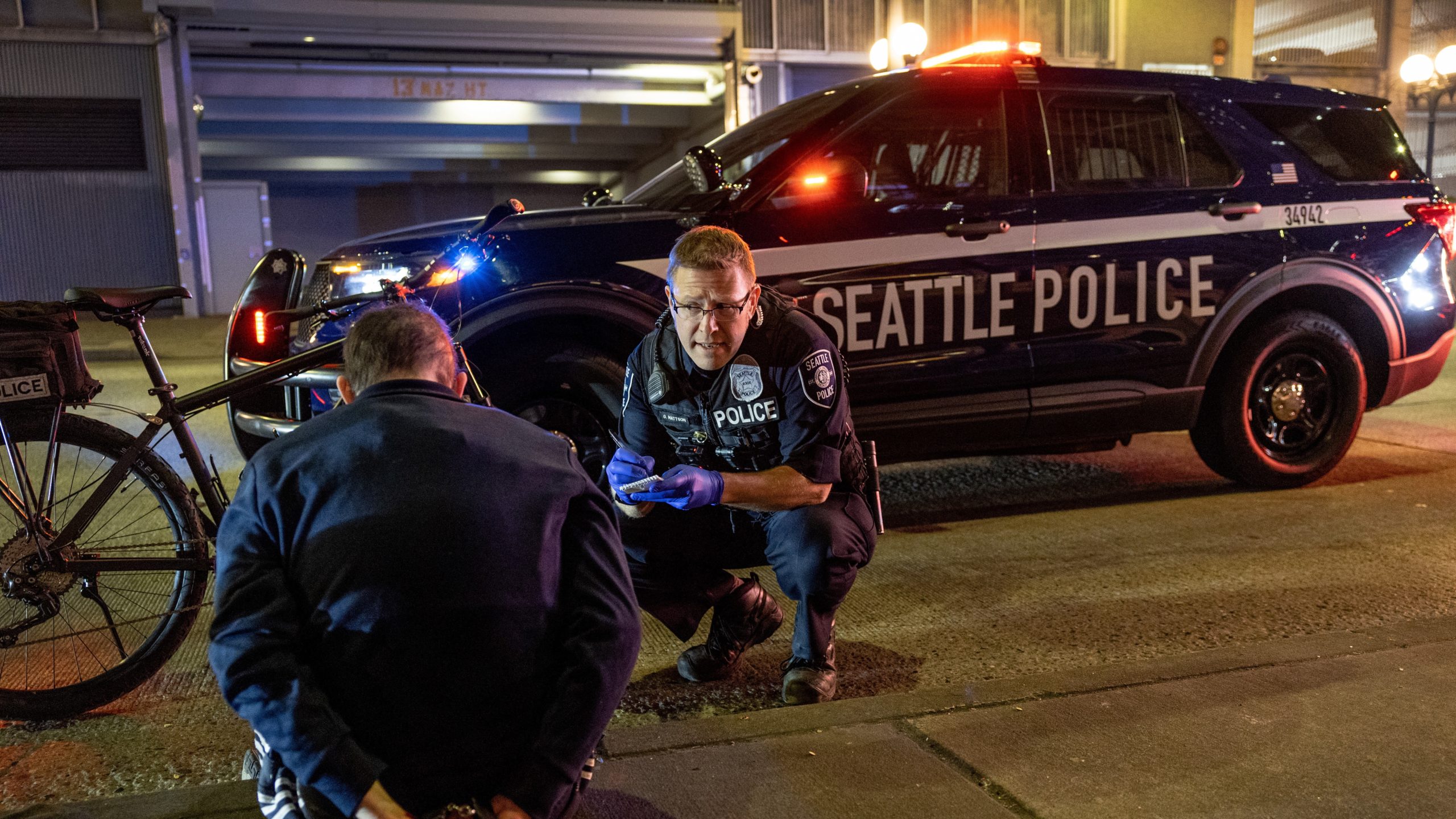 Police looking for suspect in Rainier Avenue shooting - MyNorthwest.com