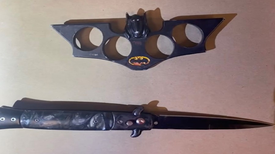 Couple arrested with 'dangerous weapons' in Seattle assault ...