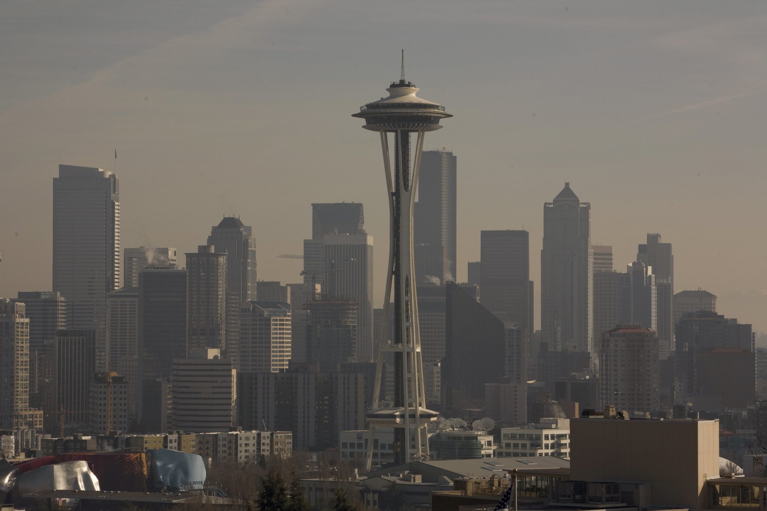 Bad air quality continues to hang over Puget Sound region