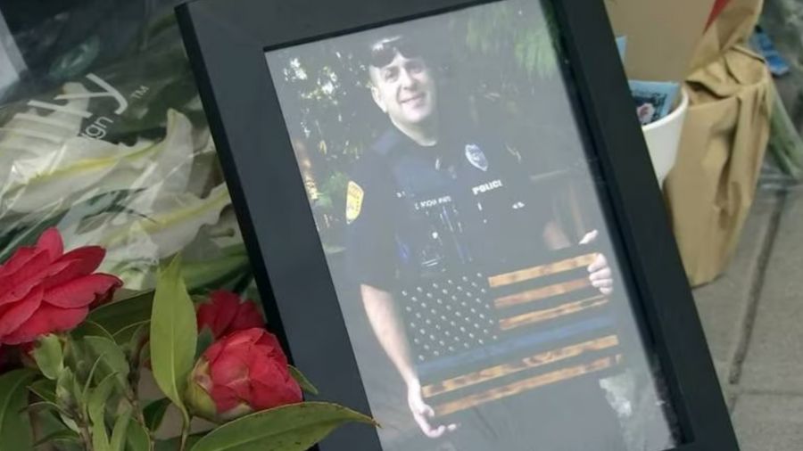 Community honors fallen Everett police officer Dan Rocha one year after line-of-duty death