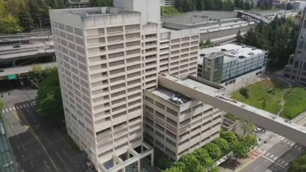 Man dies in custody at King County jail days after booking