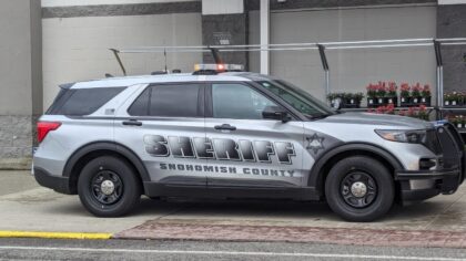 Snohomish County Sheriff’s Office patrol car stolen in Arlington, suspect caught