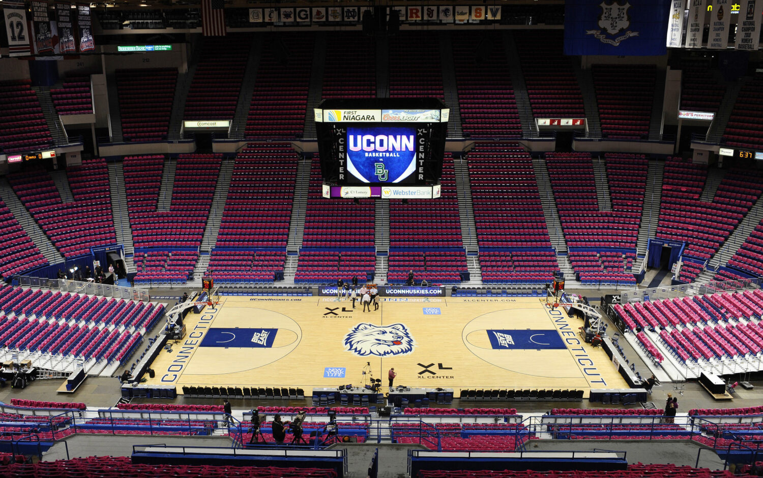 Hartford home of UConn Huskies basketball renamed PeoplesBank Arena ...