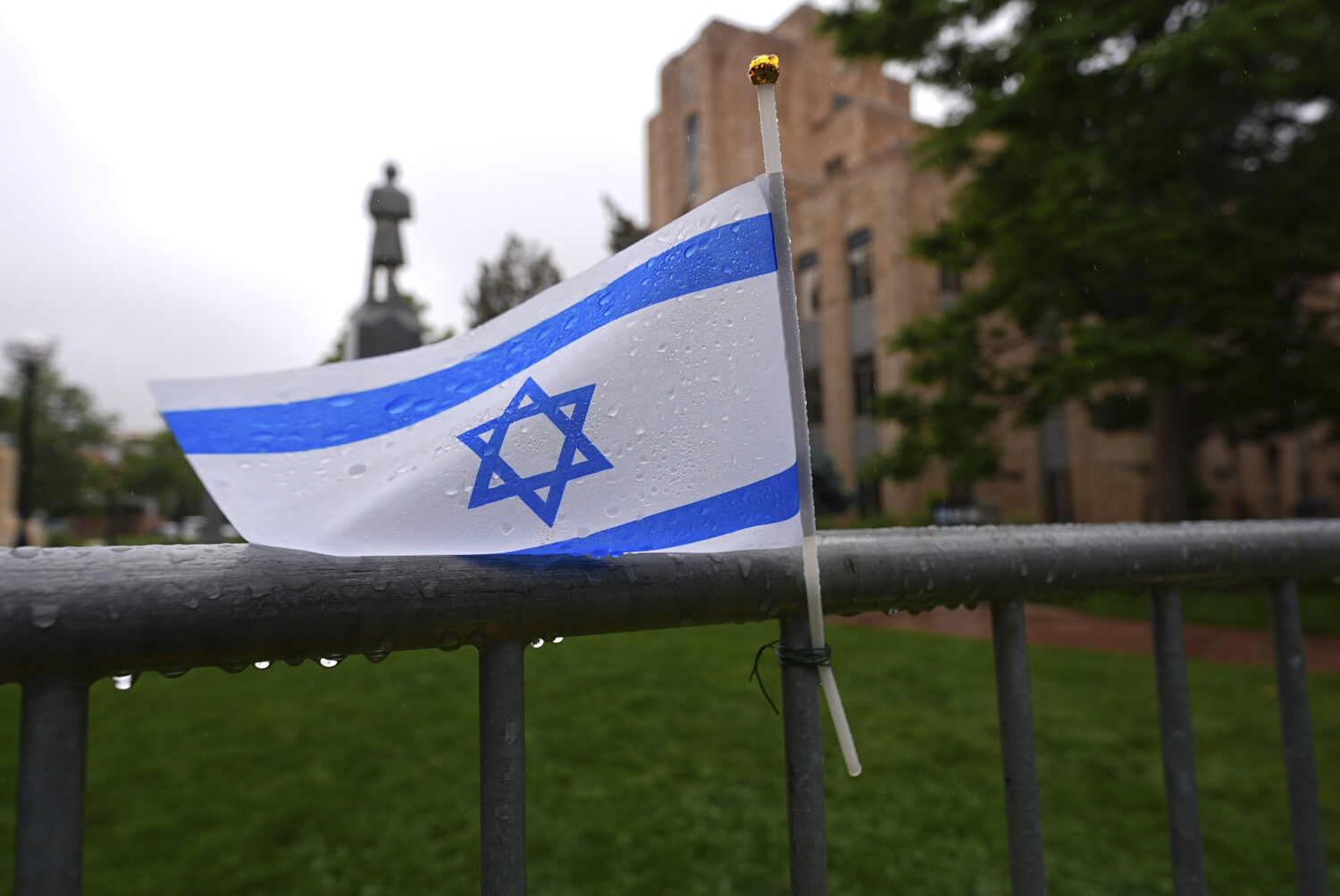 Colorado prosecutors to lay out evidence in firebomb attack on ...